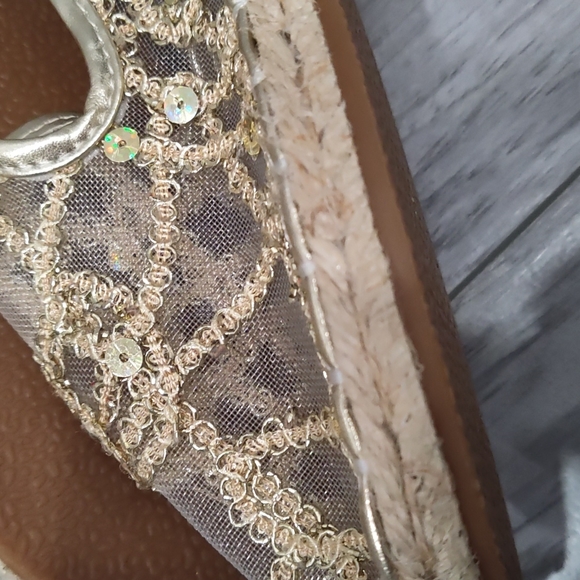 Qi Dian | Shoes | Gold Sequin Accent Espadrilles | Poshmark